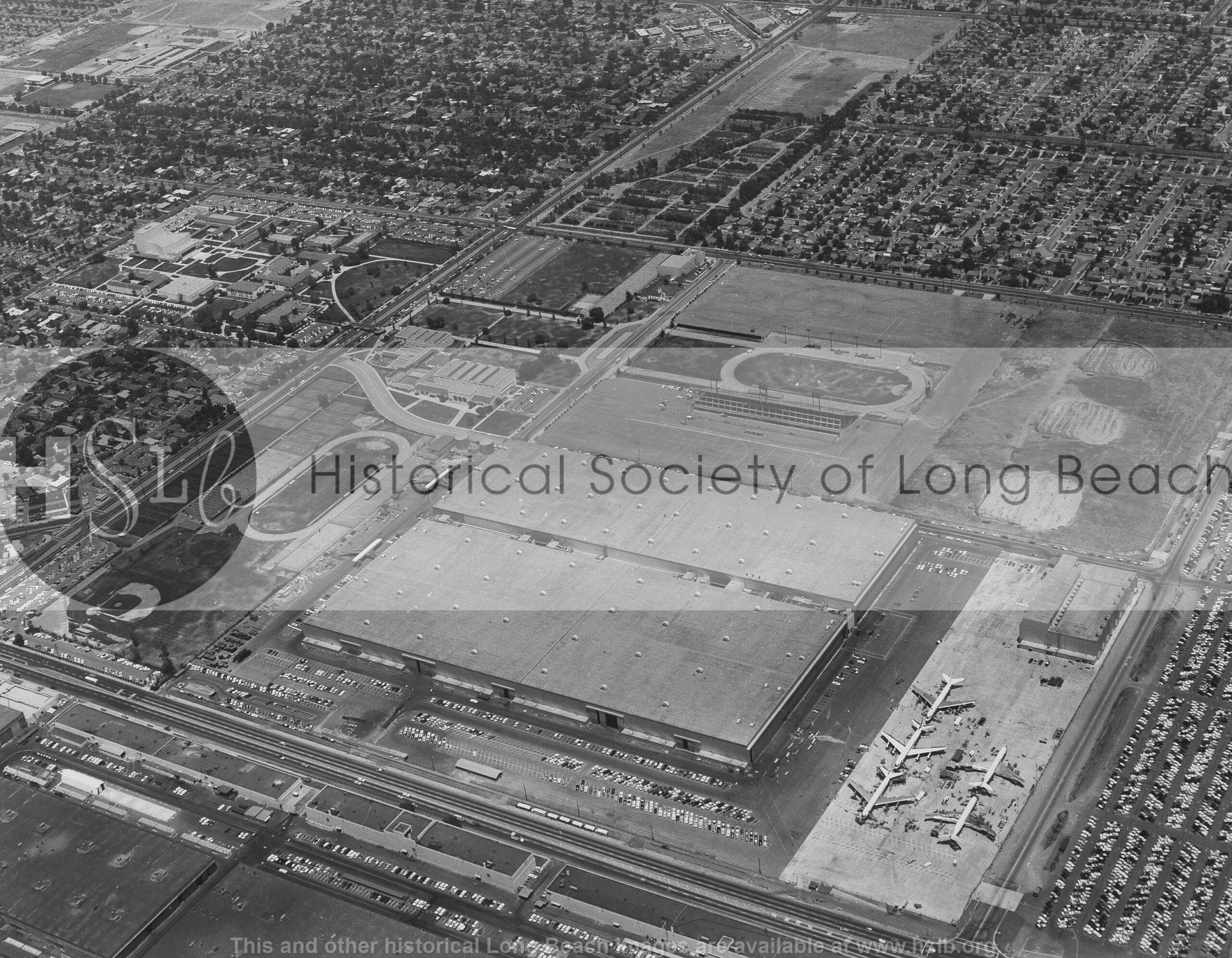 McDonnell Douglas aerial, 1959 - Historical Society of Long Beach